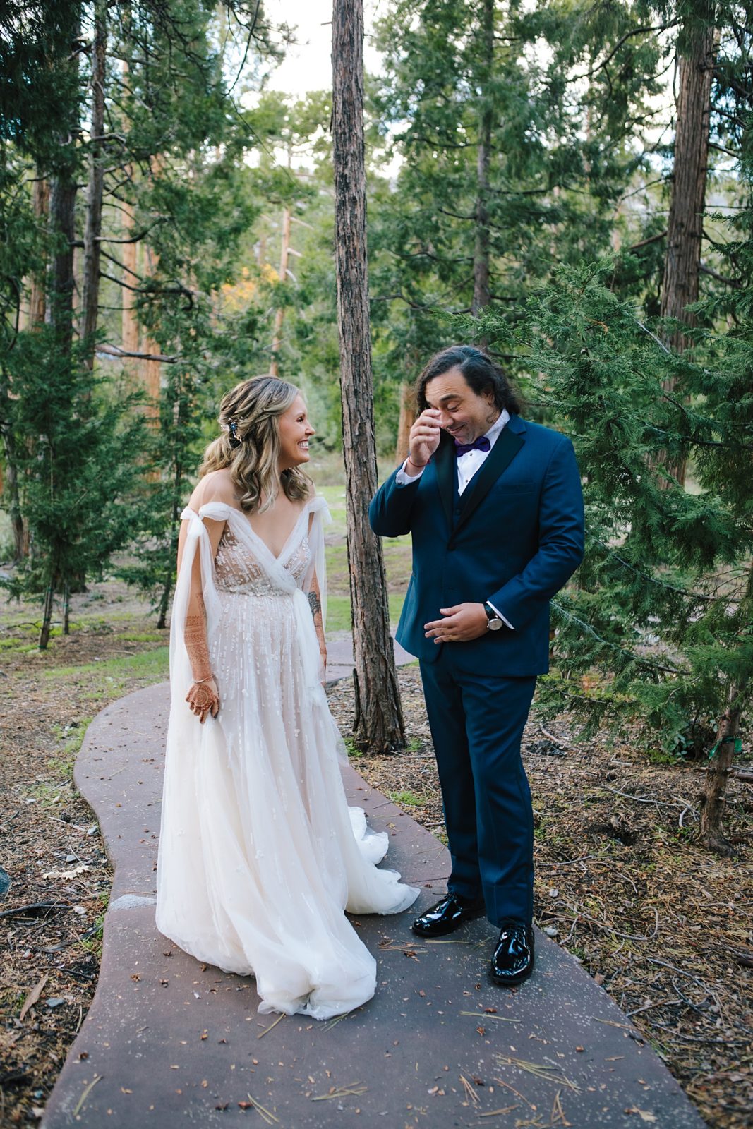 Romantic Idyllwild Forest Elopement with Family | Jenn Whalen