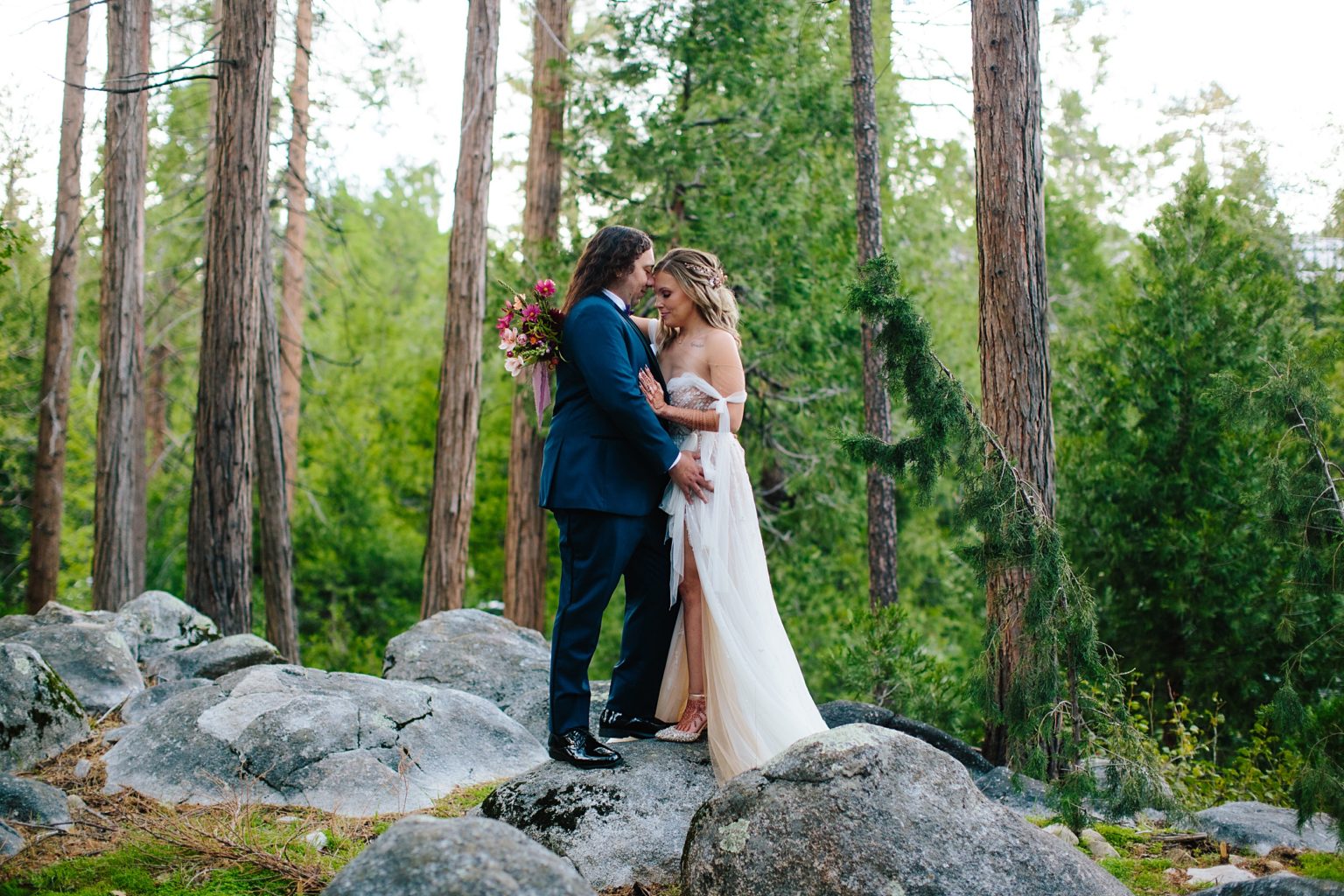 Romantic Idyllwild Forest Elopement with Family | Jenn Whalen